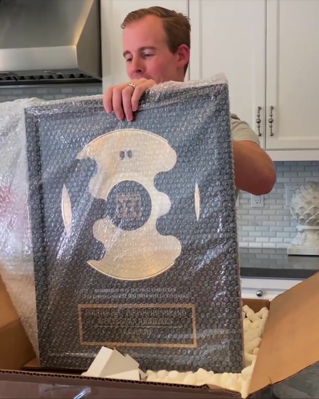 Colton Lee - 2CC Award Unboxing